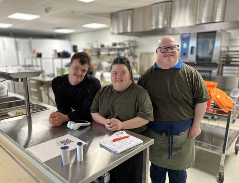 På tide med oppdatert faktaboks om mennesker med Downs syndrom! – Downs ...